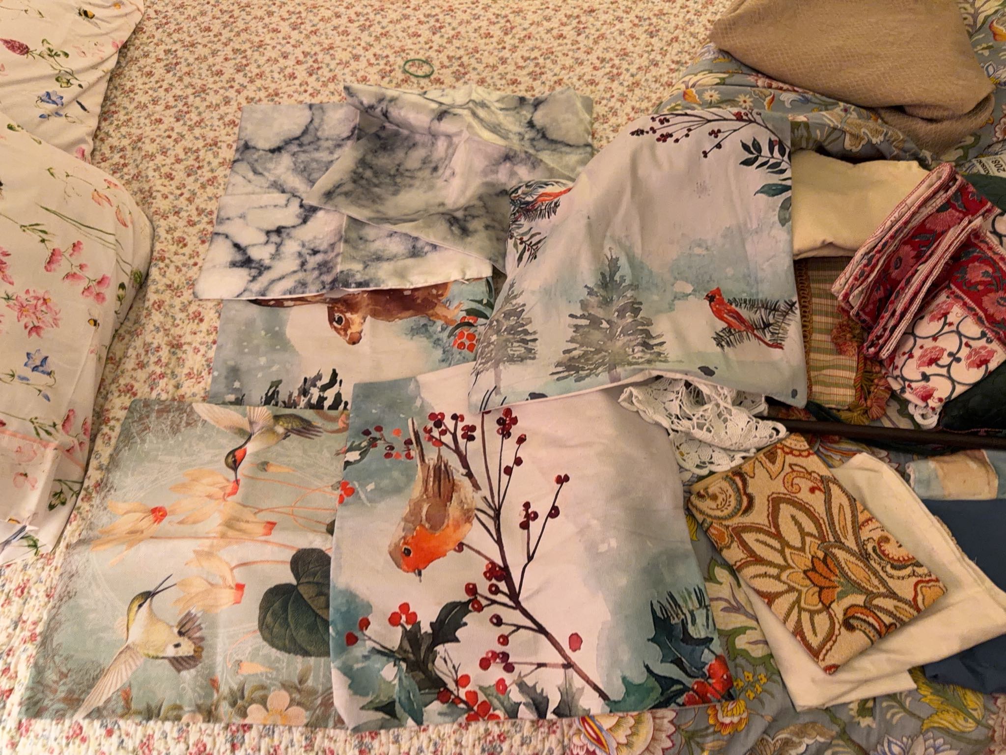 Assorted bedding, shams, curtains, linens | Maxsold